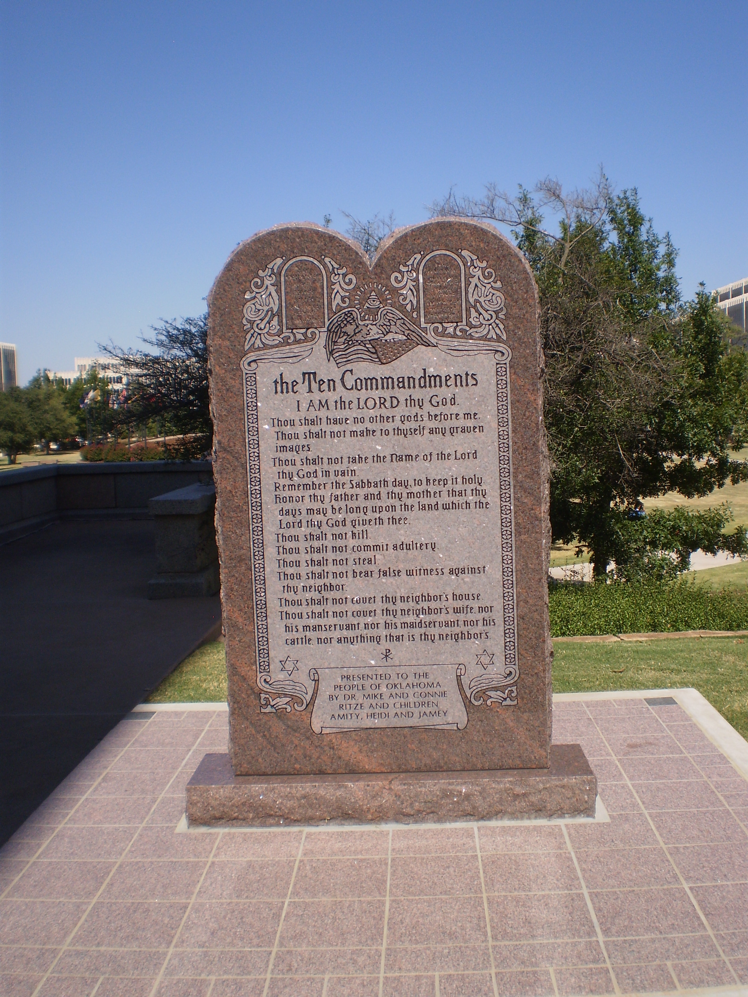 Oklahoma Ten Commandments Monument | The Faculty Lounge